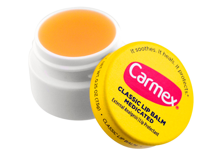 Los 4 Mejores Bálsamos Labiales para Labios Agrietados